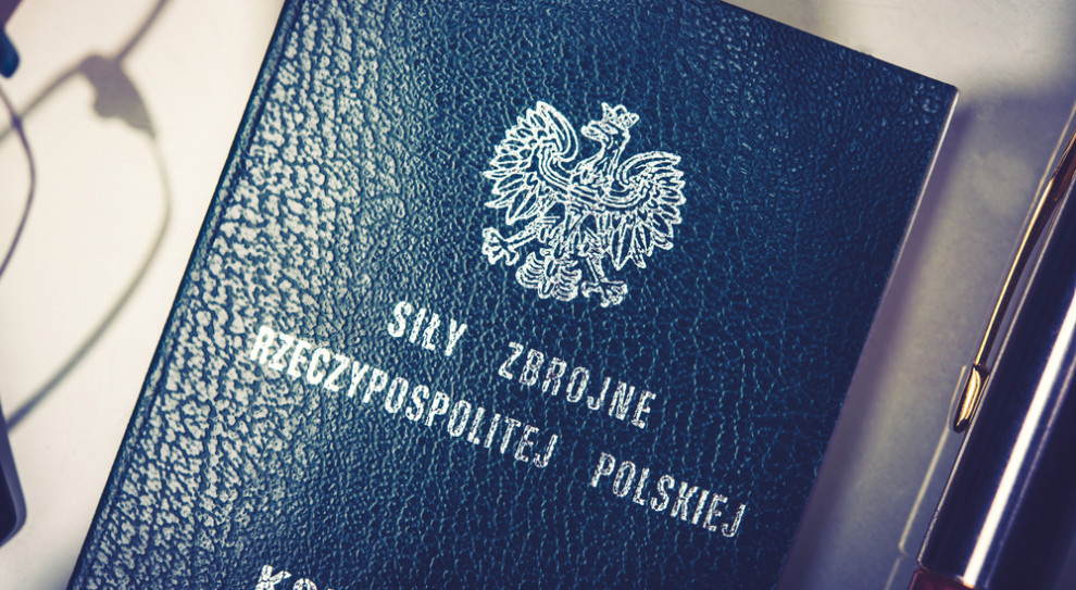 200 tysięcy osób dostanie wezwanie do wojska. "Musimy być gotowi"